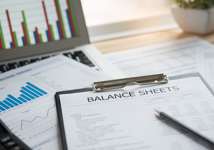 Top Accounting Tools for Small Businesses in 2025 | Invoiv